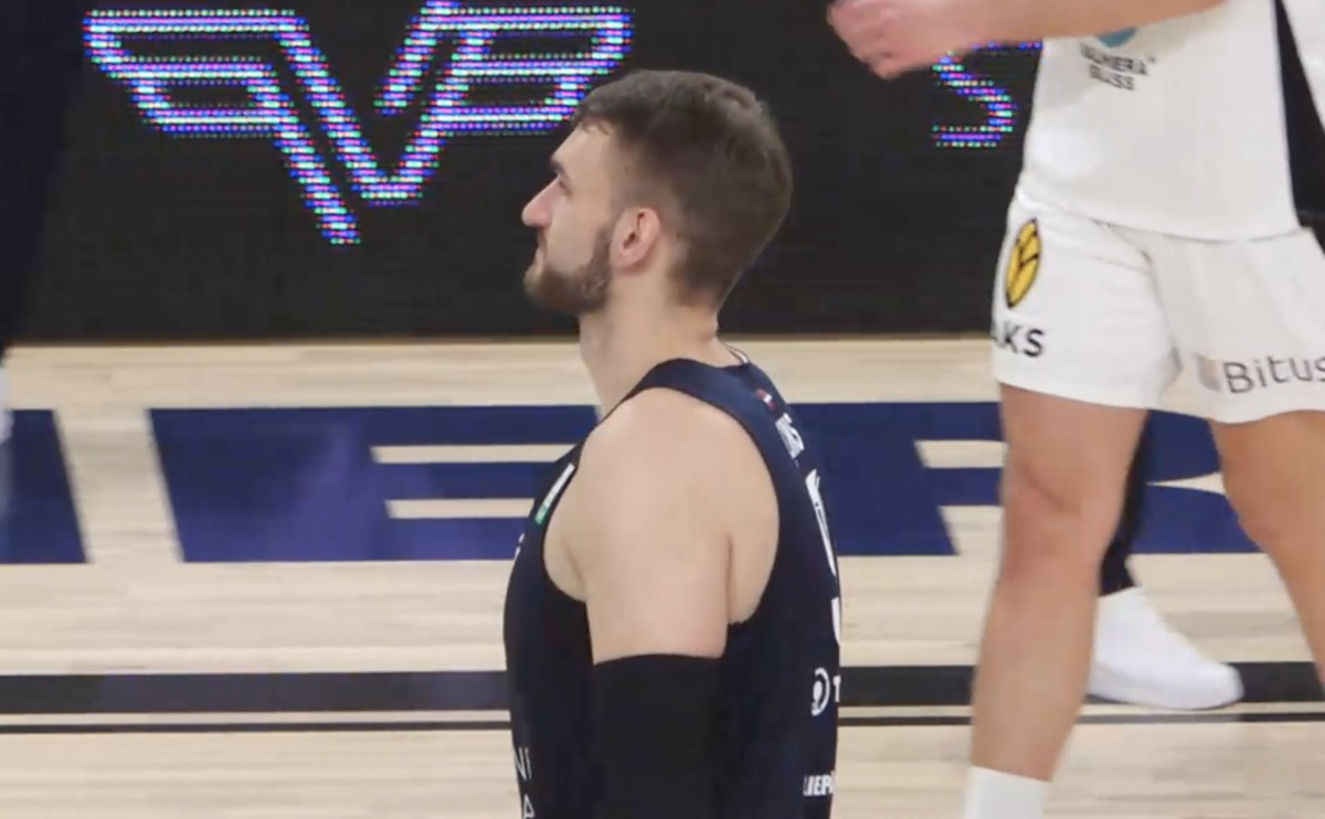 Video: “Valmiera Glass VIA” zaudē savā laukumā – Basketbols ...